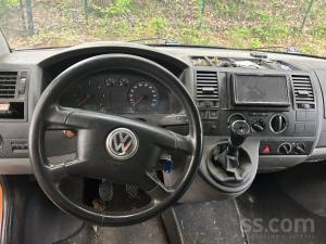 Orange Volkswagen T5 2005 in Riga, with an engine capacity of 2.50 L and mileage of 440 thousand km for 2700 €, photo 19 on AUTOMOTO.COM.LV