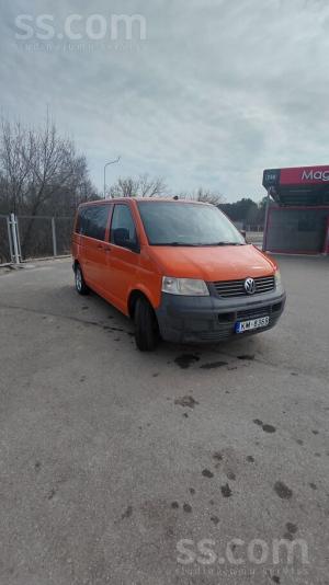 Oranžs Volkswagen T5 2006 Daugavpils, ar dzinēja tilpumu 1.90 L un nobraukumu 376 tūkst. km par 5000 €, foto  vietnē AUTOMOTO.COM.LV