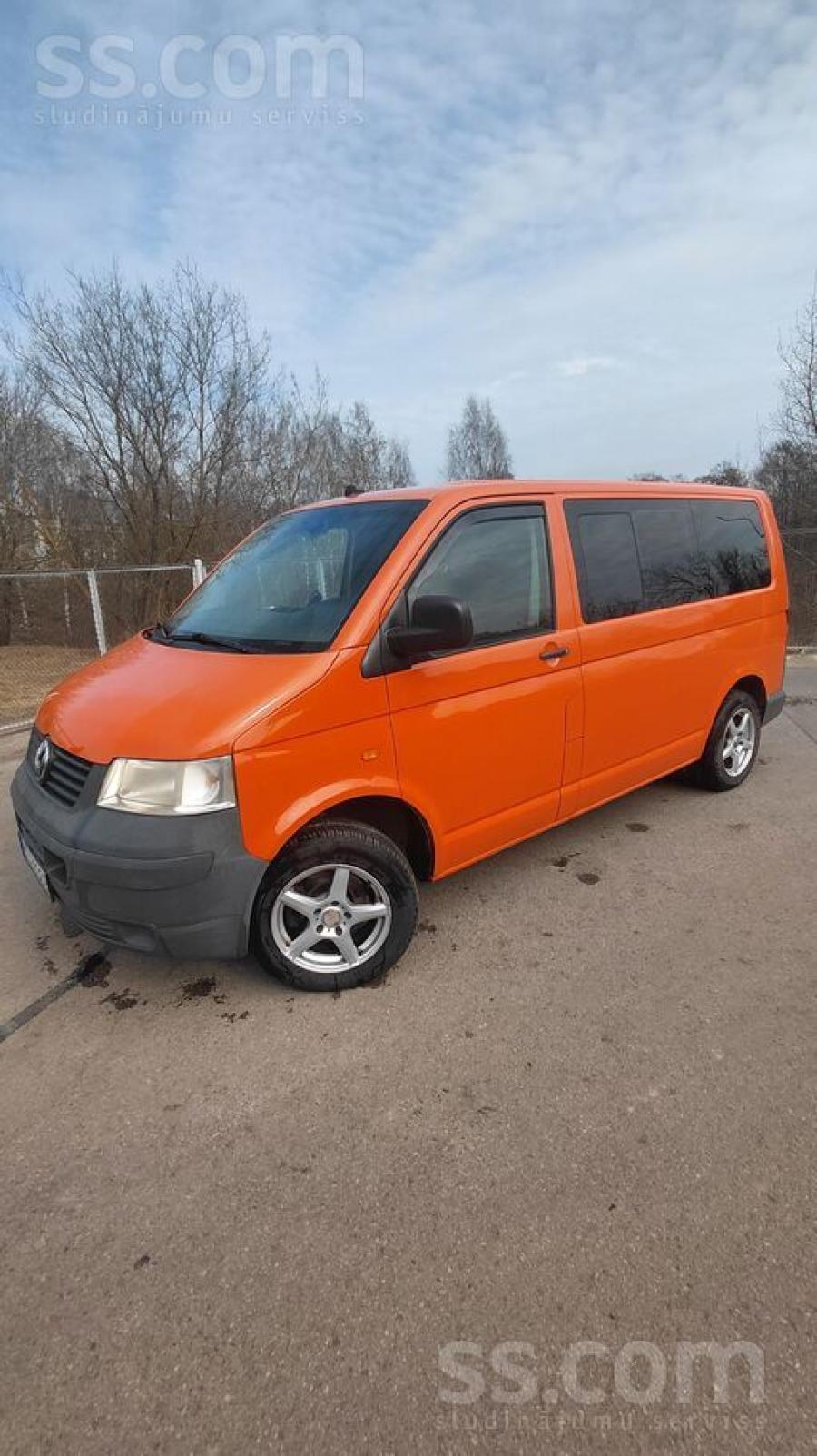 Oranžs Volkswagen T5 2006 Daugavpils, ar dzinēja tilpumu 1.90 L un nobraukumu 376 tūkst. km par 5000 €, foto 4 vietnē AUTOMOTO.COM.LV