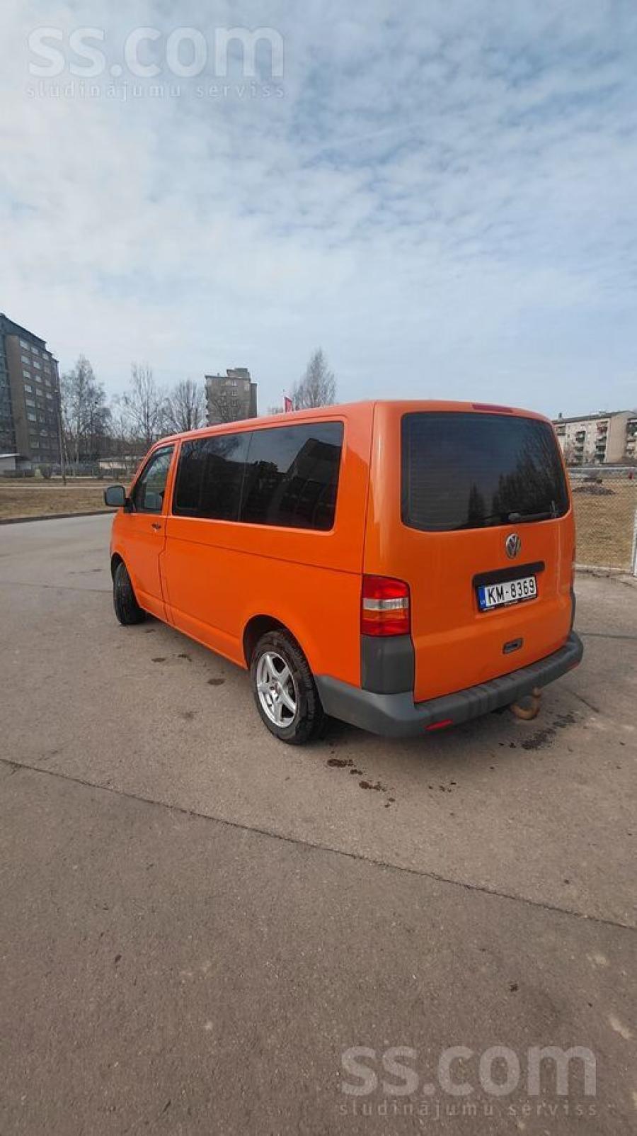 Oranžs Volkswagen T5 2006 Daugavpils, ar dzinēja tilpumu 1.90 L un nobraukumu 376 tūkst. km par 5000 €, foto 5 vietnē AUTOMOTO.COM.LV