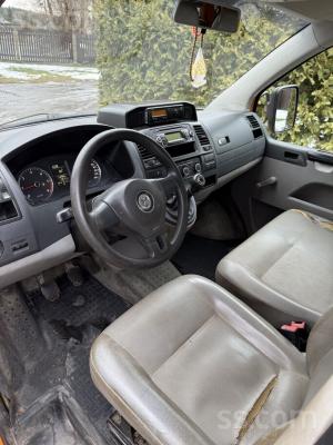 Oranžs Volkswagen T5 2010 Rīga, ar dzinēja tilpumu 2.00 L un nobraukumu 436 tūkst. km par 7500 €, foto 8 vietnē AUTOMOTO.COM.LV