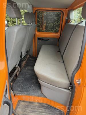 Oranžs Volkswagen T5 2010 Rīga, ar dzinēja tilpumu 2.00 L un nobraukumu 436 tūkst. km par 7500 €, foto 10 vietnē AUTOMOTO.COM.LV