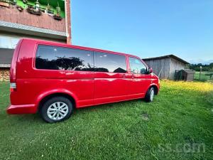 Red Volkswagen T5 2004 in Jekabpils, with an engine capacity of 1.90 L and mileage of 371 thousand km for 6800 €, photo 5 on AUTOMOTO.COM.LV