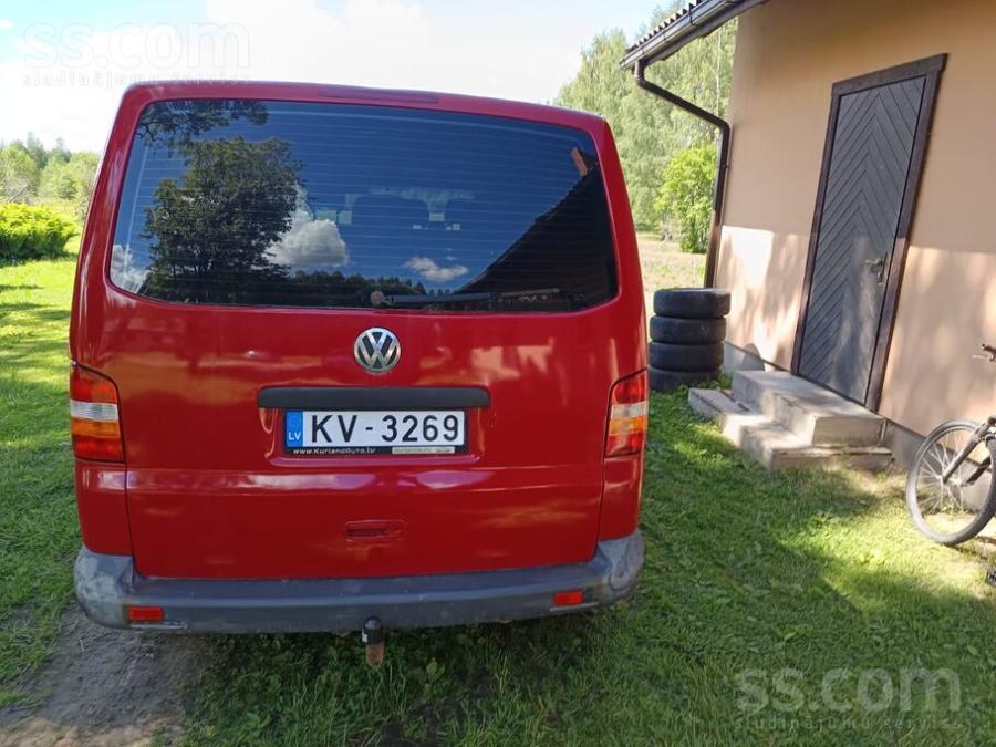 Sarkans Volkswagen T5 2005 Ventspils, ar dzinēja tilpumu 2.00 L un nobraukumu 530 tūkst. km par 4500 €, foto 9 vietnē AUTOMOTO.COM.LV