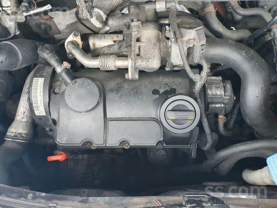 Sarkans Volkswagen T5 2006 Daugavpils, ar dzinēja tilpumu 1.90 L un nobraukumu 190 tūkst. km par 11000 €, foto 14 vietnē AUTOMOTO.COM.LV
