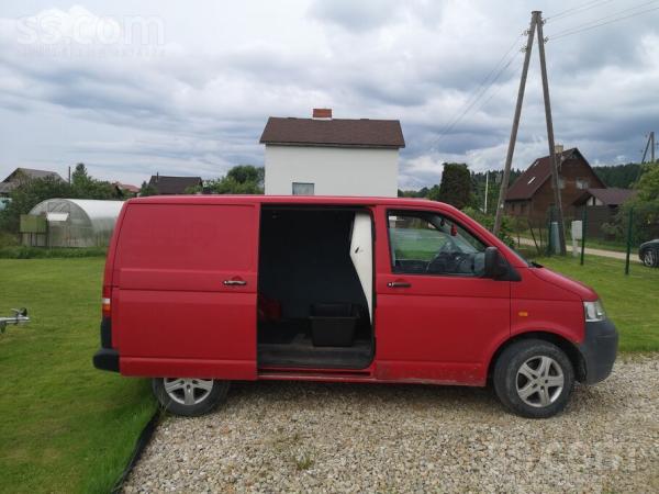 Sarkans Volkswagen T5 2007 Ogre, ar dzinēja tilpumu 1.90 L un nobraukumu 334 tūkst. km par 3500 €, foto 6 vietnē AUTOMOTO.COM.LV