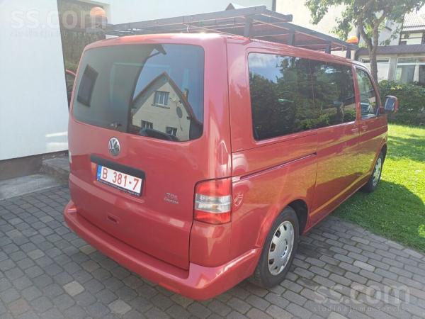 Red Volkswagen T5 2007 in Riga, with an engine capacity of 2.50 L and mileage of 201 thousand km for 6400 €, photo 2 on AUTOMOTO.COM.LV