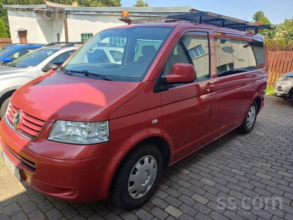 Red Volkswagen T5 2007 in Riga, with an engine capacity of 2.50 L and mileage of 201 thousand km for 6400 €, photo 4 on AUTOMOTO.COM.LV