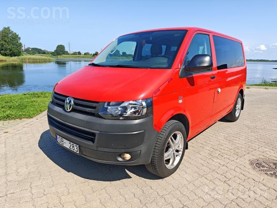 Sarkans Volkswagen T5 2013 Liepāja, ar dzinēja tilpumu 2.00 L un nobraukumu 291 tūkst. km par 11550 €, foto 1 vietnē AUTOMOTO.COM.LV