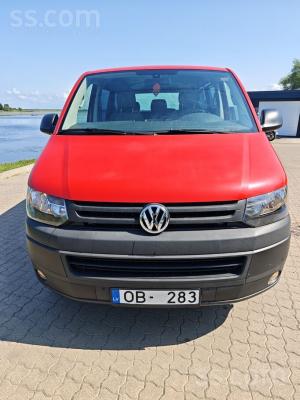 Sarkans Volkswagen T5 2013 Liepāja, ar dzinēja tilpumu 2.00 L un nobraukumu 291 tūkst. km par 11550 €, foto 3 vietnē AUTOMOTO.COM.LV
