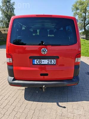 Sarkans Volkswagen T5 2013 Liepāja, ar dzinēja tilpumu 2.00 L un nobraukumu 291 tūkst. km par 11550 €, foto 7 vietnē AUTOMOTO.COM.LV