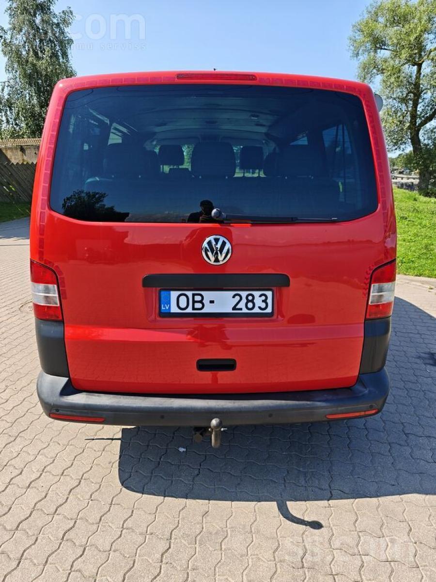 Sarkans Volkswagen T5 2013 Liepāja, ar dzinēja tilpumu 2.00 L un nobraukumu 291 tūkst. km par 11550 €, foto 7 vietnē AUTOMOTO.COM.LV
