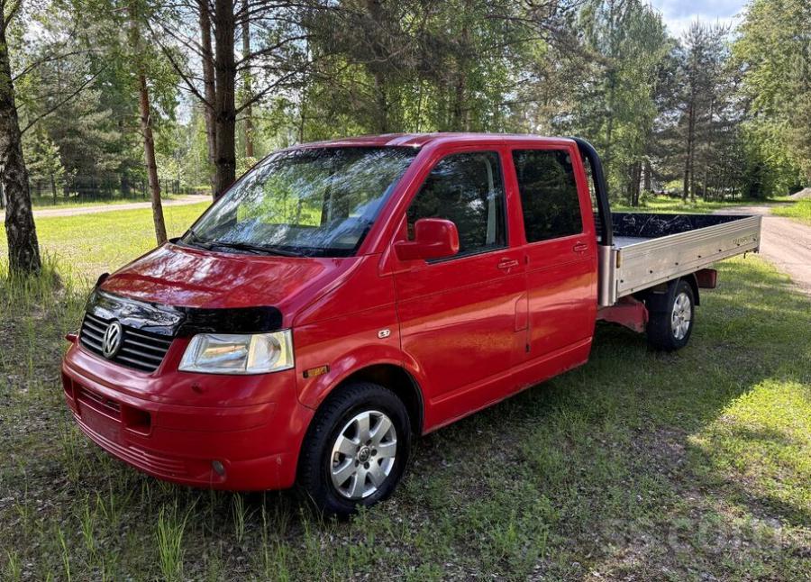 Sarkans Volkswagen T5 2004 Tukums, ar dzinēja tilpumu 1.90 L un nobraukumu 0 tūkst. km par 6250 €, foto 1 vietnē AUTOMOTO.COM.LV