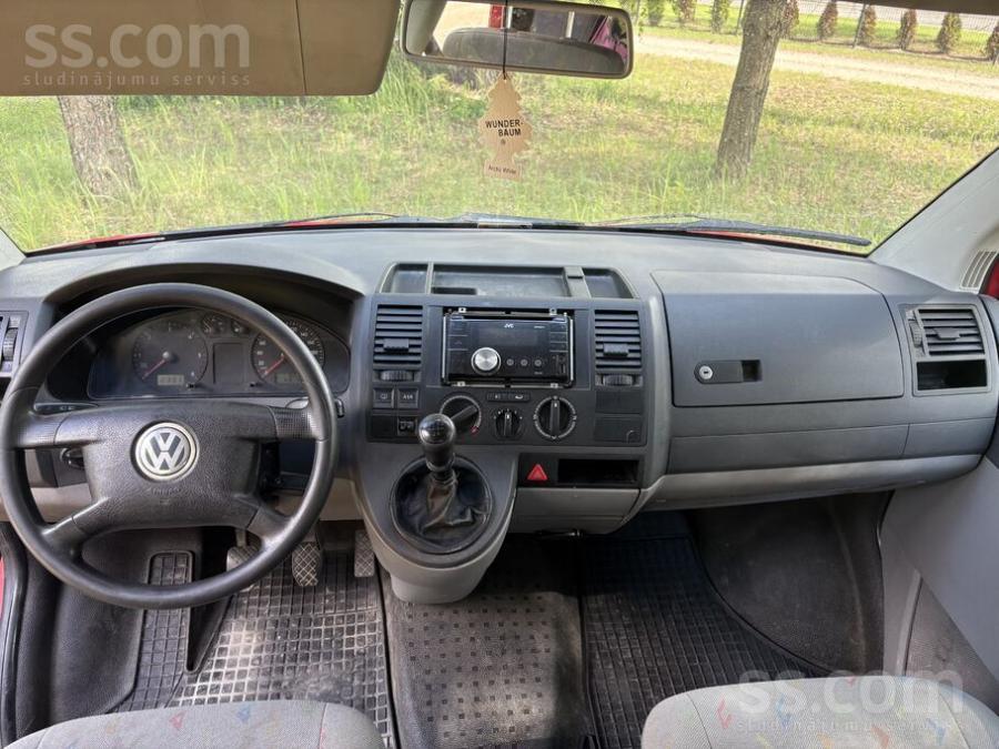 Sarkans Volkswagen T5 2004 Tukums, ar dzinēja tilpumu 1.90 L un nobraukumu 0 tūkst. km par 6250 €, foto 11 vietnē AUTOMOTO.COM.LV