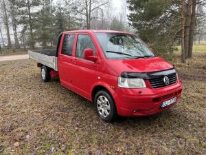 Sarkans Volkswagen T5 2004 Tukums, ar dzinēja tilpumu 1.90 L un nobraukumu 415 tūkst. km par 4450 €, foto  vietnē AUTOMOTO.COM.LV