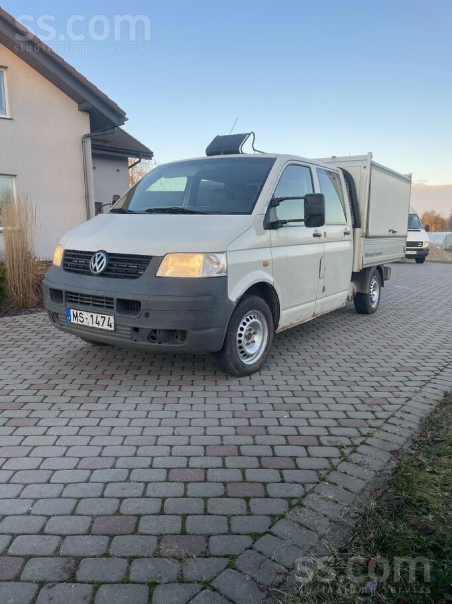 Balts Volkswagen T5 2006 Madona, ar dzinēja tilpumu 2.50 L un nobraukumu 416 tūkst. km par 5500 €, foto 2 vietnē AUTOMOTO.COM.LV