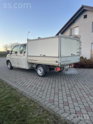Balts Volkswagen T5 2006 Madona, ar dzinēja tilpumu 2.50 L un nobraukumu 416 tūkst. km par 5500 €, foto 3 vietnē AUTOMOTO.COM.LV