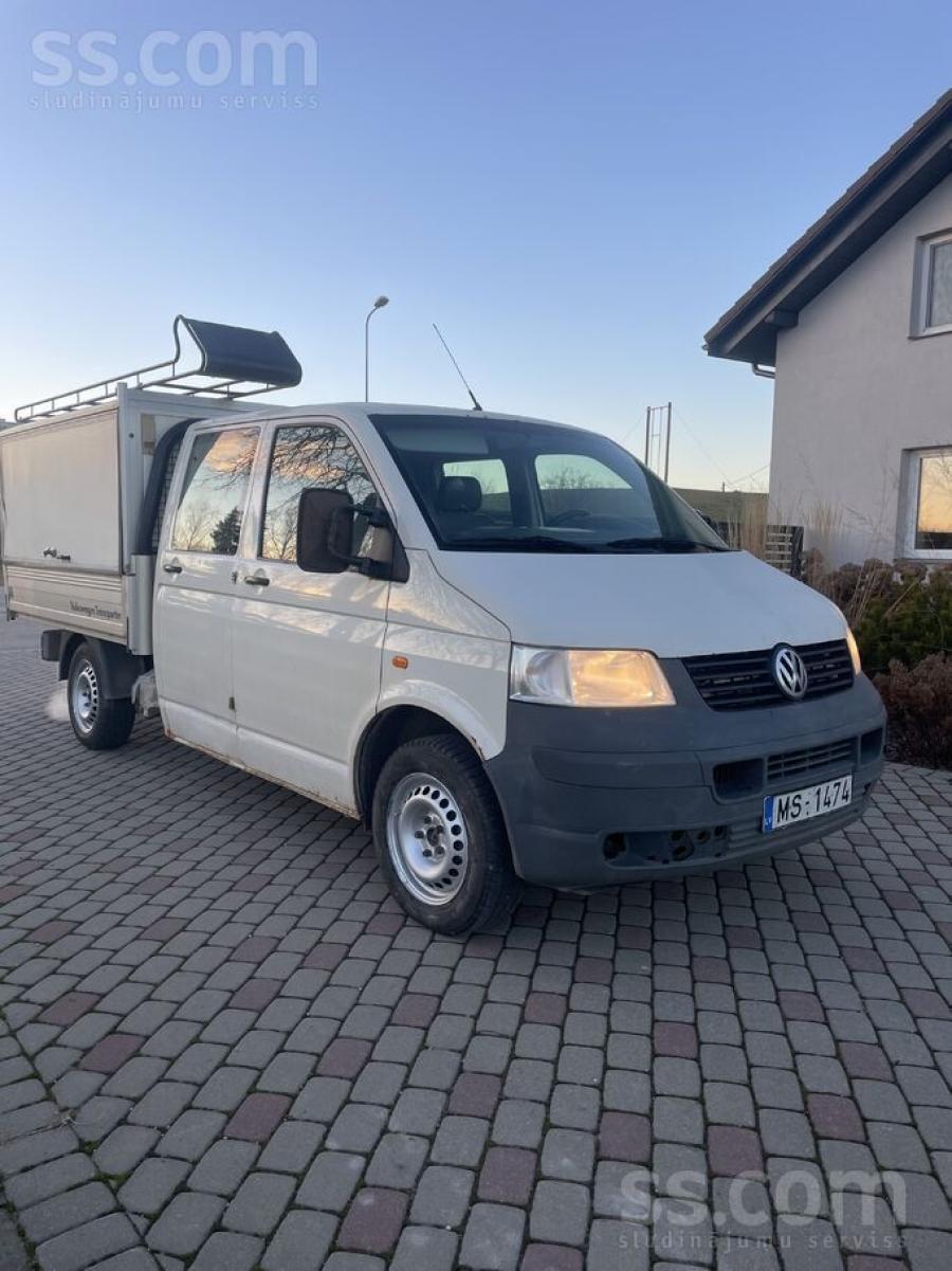 Balts Volkswagen T5 2006 Madona, ar dzinēja tilpumu 2.50 L un nobraukumu 416 tūkst. km par 5500 €, foto 4 vietnē AUTOMOTO.COM.LV
