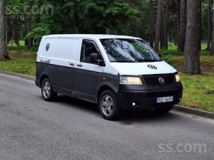 Balts Volkswagen T5 2004 Rīga, ar dzinēja tilpumu 1.90 L un nobraukumu 600 tūkst. km par 2100 €, foto 4 vietnē AUTOMOTO.COM.LV