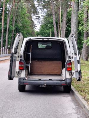 Balts Volkswagen T5 2004 Rīga, ar dzinēja tilpumu 1.90 L un nobraukumu 600 tūkst. km par 2100 €, foto 6 vietnē AUTOMOTO.COM.LV