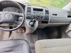 Balts Volkswagen T5 2004 Rīga, ar dzinēja tilpumu 1.90 L un nobraukumu 600 tūkst. km par 2100 €, foto 8 vietnē AUTOMOTO.COM.LV