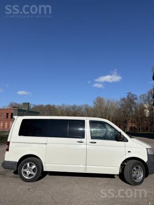 Balts Volkswagen T5 2004 Liepāja, ar dzinēja tilpumu 1.90 L un nobraukumu 461 tūkst. km par 5195 €, foto 3 vietnē AUTOMOTO.COM.LV