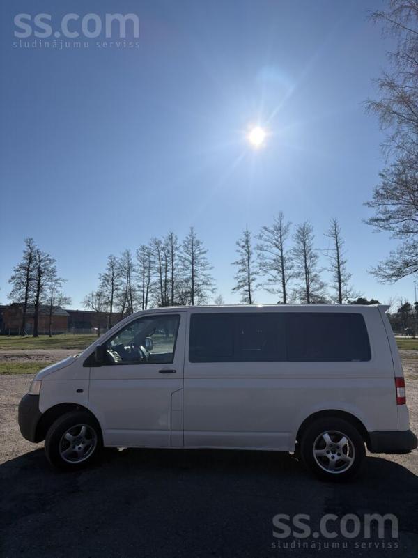 Balts Volkswagen T5 2004 Liepāja, ar dzinēja tilpumu 1.90 L un nobraukumu 461 tūkst. km par 5195 €, foto 4 vietnē AUTOMOTO.COM.LV