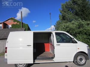 White Volkswagen T5 2004 in Riga, with an engine capacity of 1.90 L and mileage of 450 thousand km for 2850 €, photo 8 on AUTOMOTO.COM.LV