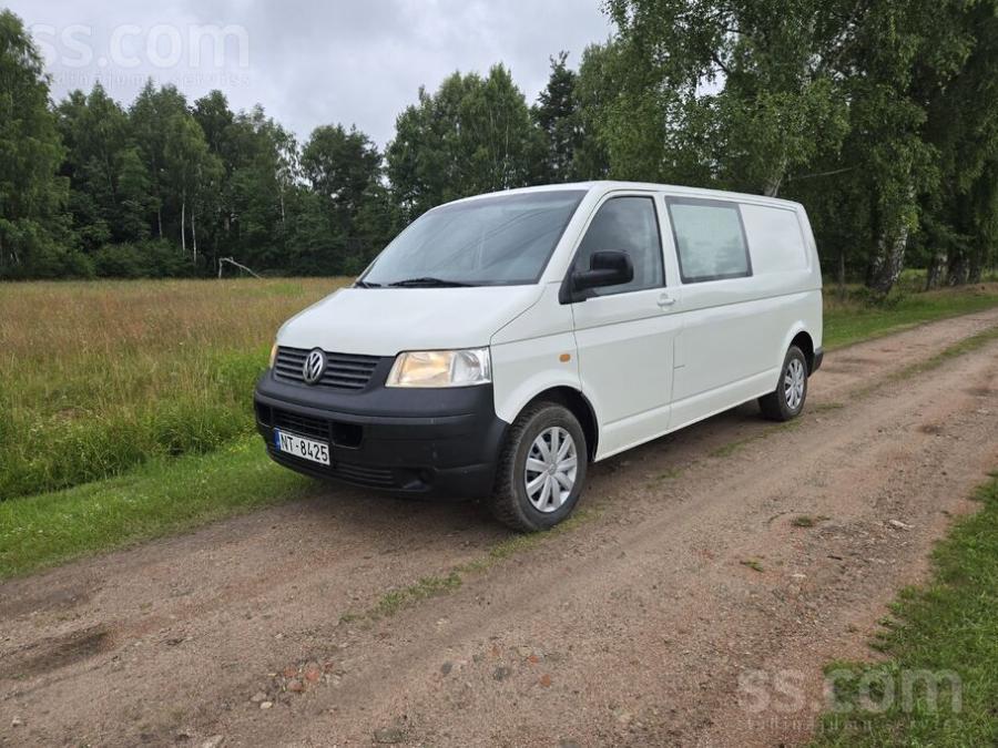 Белый Фольксваген Т5 2004 в Кулдига, объемом двигателя 1.90 л и пробегом 588 тыс. км за 3800 €, фото 1 на AUTOMOTO.COM.LV