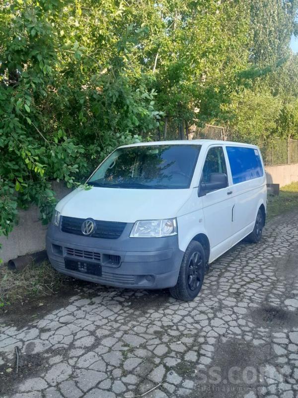 Balts Volkswagen T5 2004 Aizkraukle, ar dzinēja tilpumu 1.90 L un nobraukumu 430 tūkst. km par 2600 €, foto 1 vietnē AUTOMOTO.COM.LV