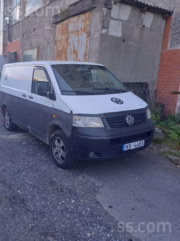 Balts Volkswagen T5 2004 Rīga, ar dzinēja tilpumu 1.90 L un nobraukumu 600 tūkst. km par 1790 €, foto 1 vietnē AUTOMOTO.COM.LV