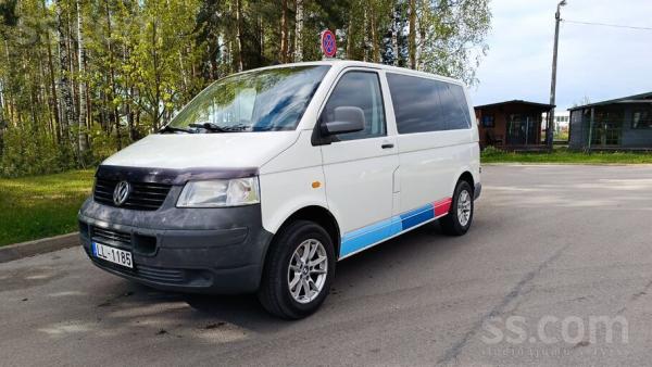 Balts Volkswagen T5 2005 Rīga, ar dzinēja tilpumu 2.50 L un nobraukumu 387 tūkst. km par 3700 €, foto 1 vietnē AUTOMOTO.COM.LV