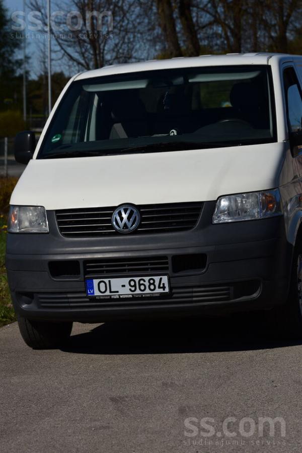 White Volkswagen T5 2005 in Tukums, with an engine capacity of 2.50 L and mileage of 325 thousand km for 3150 €, photo 7 on AUTOMOTO.COM.LV