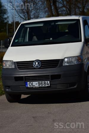 White Volkswagen T5 2005 in Tukums, with an engine capacity of 2.50 L and mileage of 325 thousand km for 3150 €, photo 8 on AUTOMOTO.COM.LV