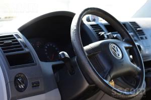 White Volkswagen T5 2005 in Tukums, with an engine capacity of 2.50 L and mileage of 325 thousand km for 3150 €, photo 9 on AUTOMOTO.COM.LV