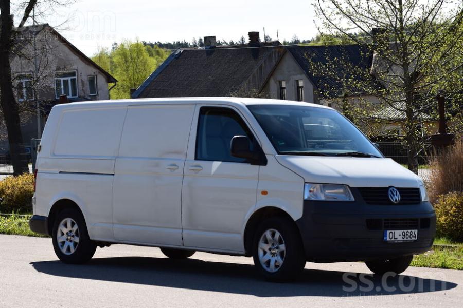 White Volkswagen T5 2005 in Tukums, with an engine capacity of 2.50 L and mileage of 325 thousand km for 3150 €, photo 14 on AUTOMOTO.COM.LV