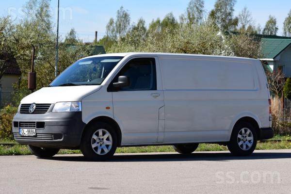 Balts Volkswagen T5 2005 Tukums, ar dzinēja tilpumu 2.50 L un nobraukumu 325 tūkst. km par 3150 €, foto 3 vietnē AUTOMOTO.COM.LV