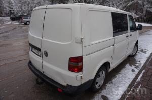 Белый Фольксваген Т5 2005 в Юрмала, объемом двигателя 1.90 л и пробегом 484 тыс. км за 2350 €, фото 10 на AUTOMOTO.COM.LV