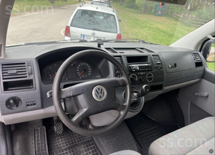 Balts Volkswagen T5 2005 Rīga, ar dzinēja tilpumu 1.90 L un nobraukumu 350 tūkst. km par 3400 €, foto 7 vietnē AUTOMOTO.COM.LV