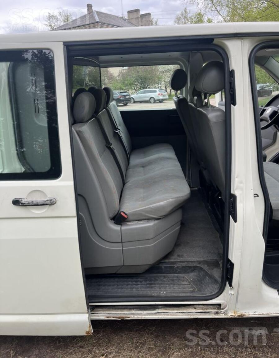 Balts Volkswagen T5 2005 Rīga, ar dzinēja tilpumu 1.90 L un nobraukumu 350 tūkst. km par 3400 €, foto 9 vietnē AUTOMOTO.COM.LV