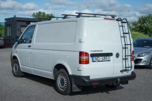 Balts Volkswagen T5 2006 Liepāja, ar dzinēja tilpumu 1.90 L un nobraukumu 195 tūkst. km par 6000 €, foto 3 vietnē AUTOMOTO.COM.LV