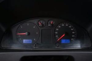 Balts Volkswagen T5 2006 Liepāja, ar dzinēja tilpumu 1.90 L un nobraukumu 195 tūkst. km par 6000 €, foto 12 vietnē AUTOMOTO.COM.LV