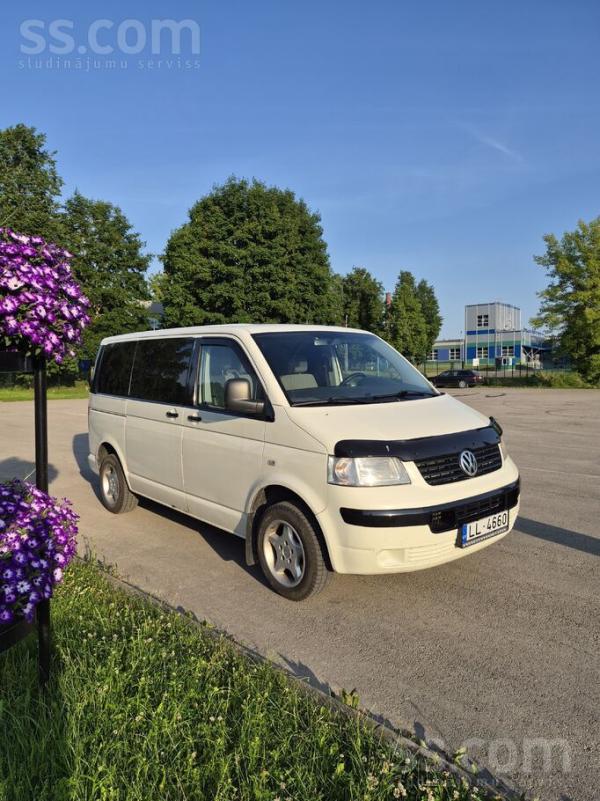 White Volkswagen T5 2006 in Jekabpils, with an engine capacity of 1.90 L and mileage of 348 thousand km for 4550 €, photo 1 on AUTOMOTO.COM.LV