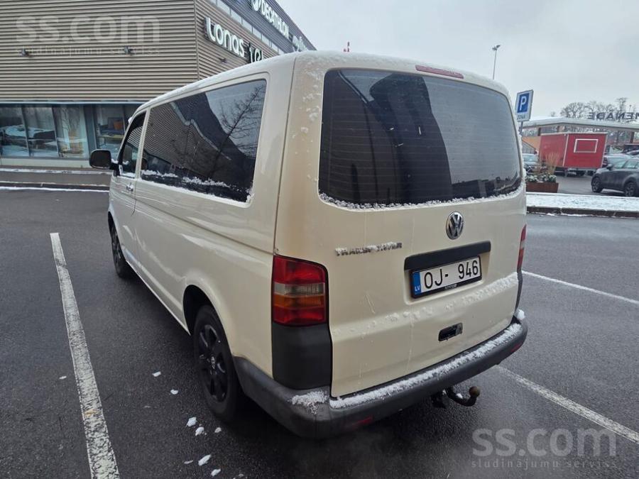 Белый Фольксваген Т5 2006 в Рига, объемом двигателя 1.90 л и пробегом 0 тыс. км за 3000 €, фото 5 на AUTOMOTO.COM.LV
