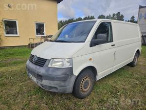 Balts Volkswagen T5 2007 Rīga, ar dzinēja tilpumu 1.90 L un nobraukumu 411 tūkst. km par 2850 €, foto  vietnē AUTOMOTO.COM.LV