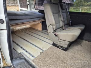 Balts Volkswagen T5 2007 Madona, ar dzinēja tilpumu 2.50 L un nobraukumu 457 tūkst. km par 9800 €, foto 10 vietnē AUTOMOTO.COM.LV