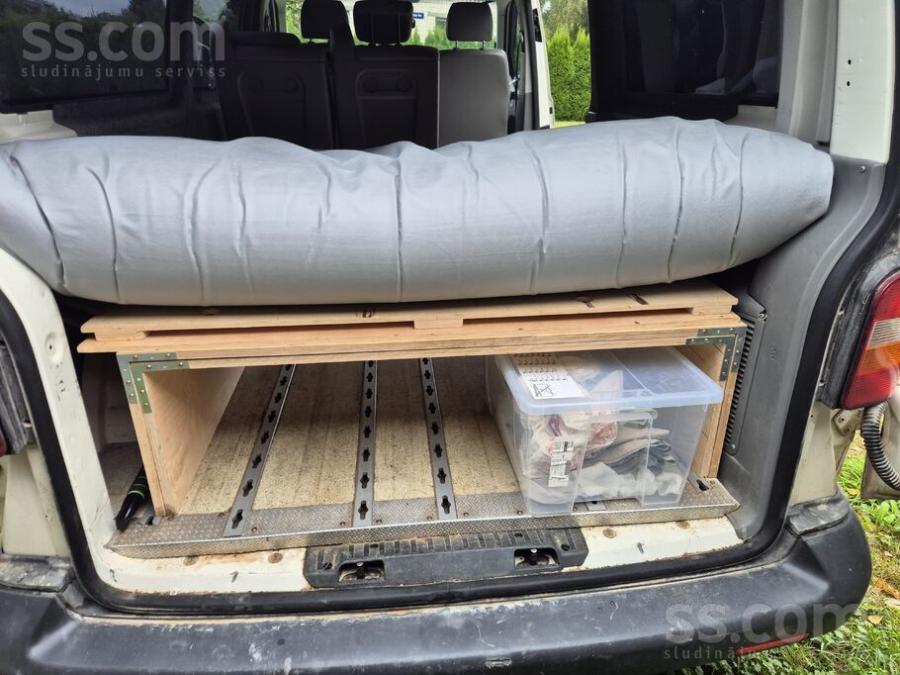 Balts Volkswagen T5 2007 Madona, ar dzinēja tilpumu 2.50 L un nobraukumu 457 tūkst. km par 9800 €, foto 14 vietnē AUTOMOTO.COM.LV