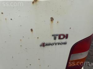 White Volkswagen T5 2008 in Riga, with an engine capacity of 2.50 L and mileage of 220 thousand km for 1600 €, photo 3 on AUTOMOTO.COM.LV