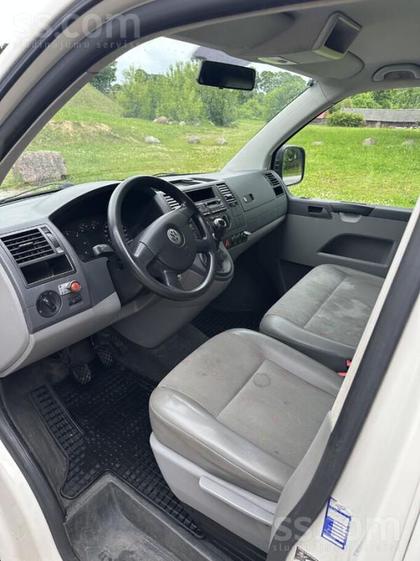 Balts Volkswagen T5 2008 Rēzekne, ar dzinēja tilpumu 2.50 L un nobraukumu 232 tūkst. km par 5500 €, foto 10 vietnē AUTOMOTO.COM.LV