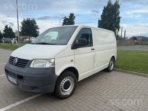 Balts Volkswagen T5 2008 Rīga, ar dzinēja tilpumu 1.90 L un nobraukumu 327 tūkst. km par 3500 €, foto  vietnē AUTOMOTO.COM.LV